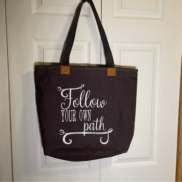 thirty-one | Bags | Thirtyone Wander Tote Follow Your Own Path Grey Now ...